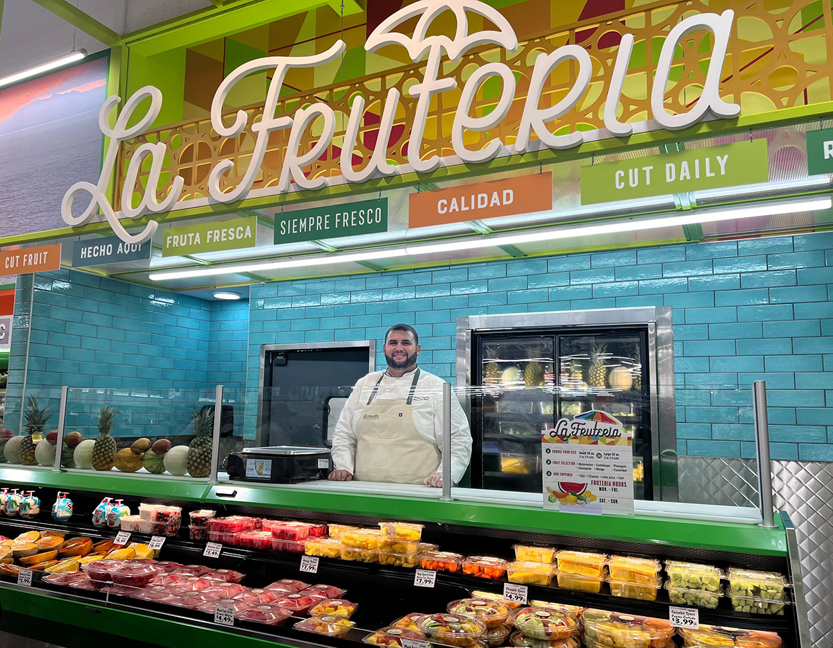 Vallarta Supermarkets launches first ‘La Fruteria’ in newest store ...