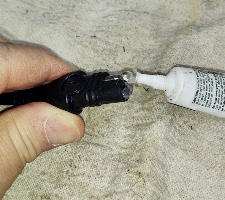 5 Facts to Wipe Away Some Confusion About Dielectric Grease | AgWeb