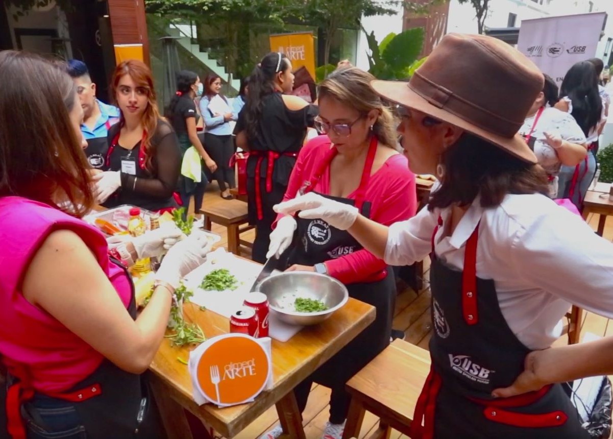 Girls Can Grill: How It's Inspiring Central American Consumers to Eat ...