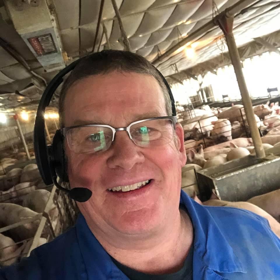 Ohio Pig Farmer Finds a Way to Share Farm Life Through Social Media ...