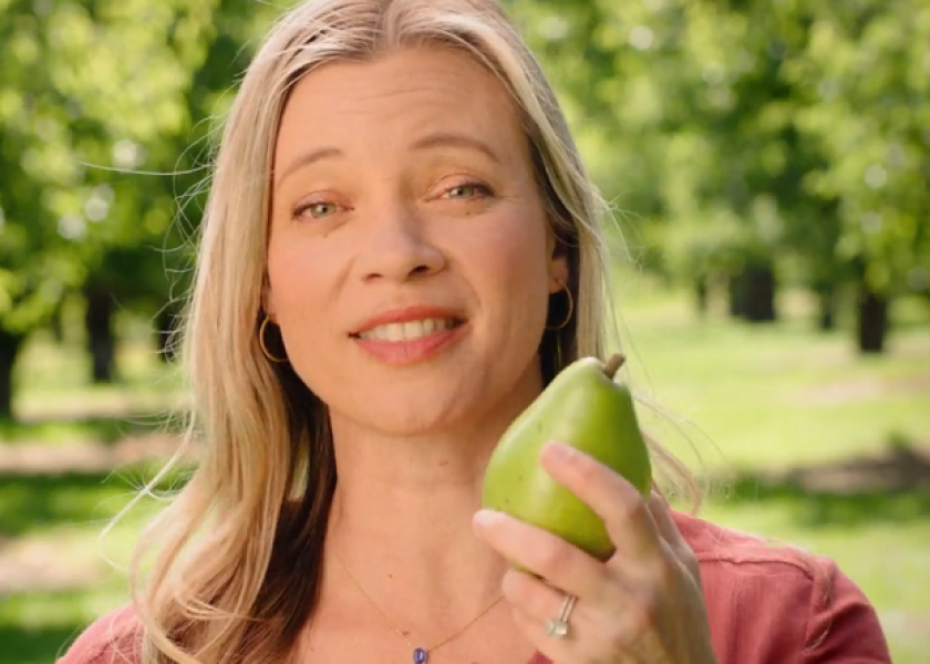 USA Pears celebrates harvest start with new celebrity spokesperson ...